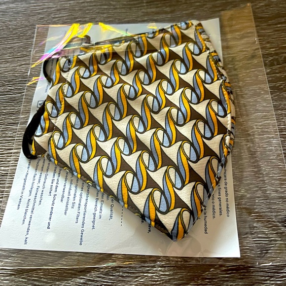 Tory Burch | Other | Tory Burch 222 Mask | Poshmark